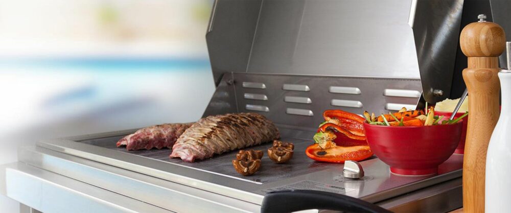 Shop Heatlie BBQs - BBQs Plus